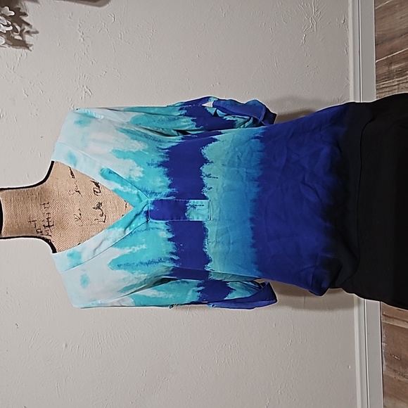 Chaus | Tops | Chaus Womens Blouse Size Medium | Poshmark